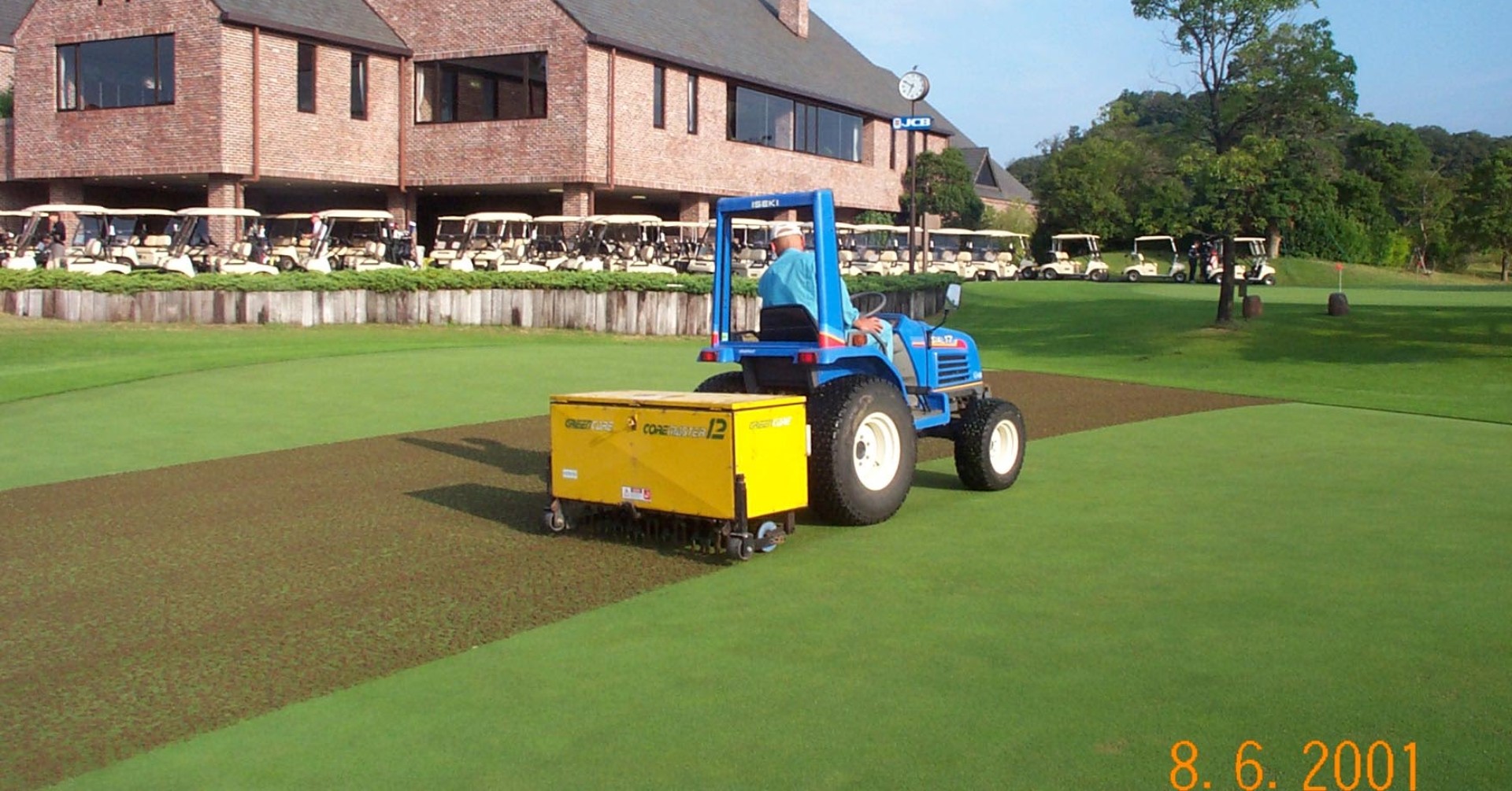 No core aeration, no deep verticutting, and surprise! No summer decline ...